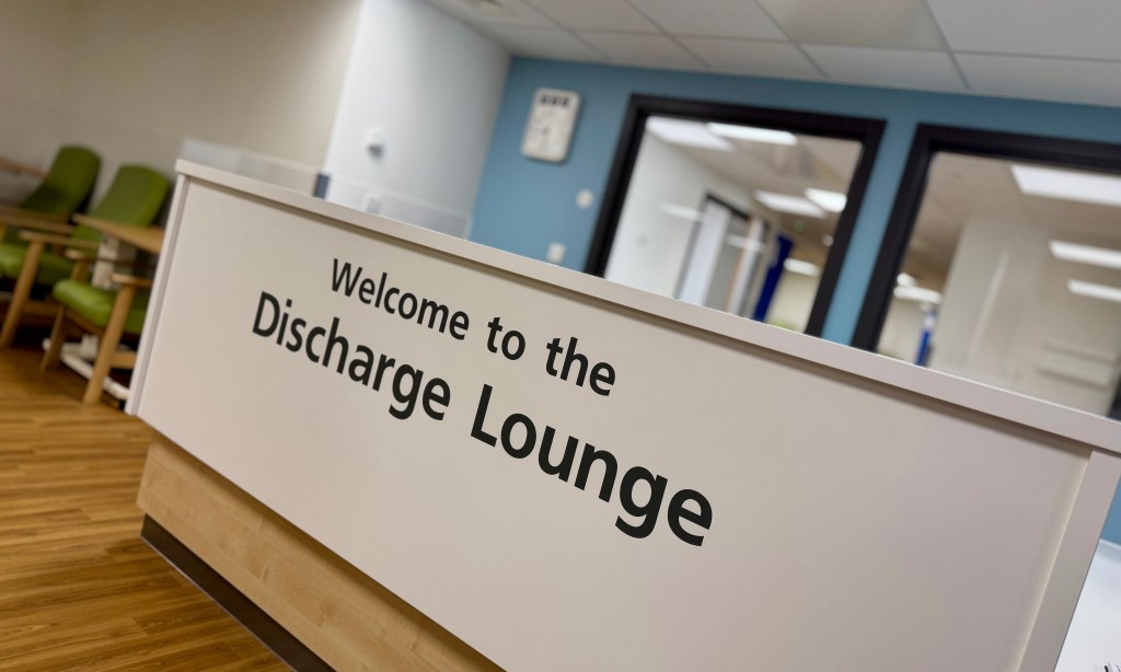 New area to help support patients leaving hospital opens at The QEH ...